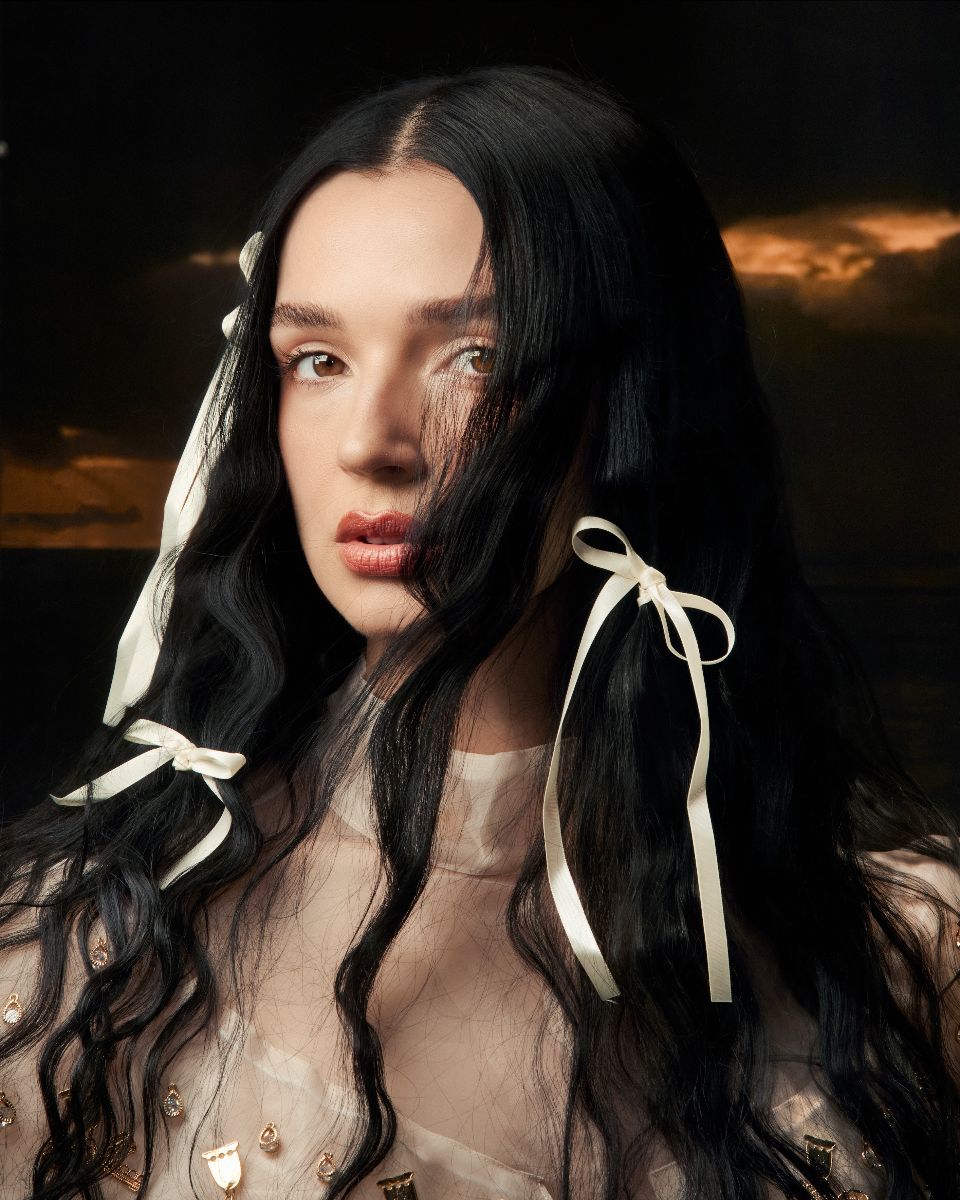 News: POPPY LAUNCHES EXCITING NEW CHAPTER WITH UPCOMING ALBUM “EMPTY HANDS” – 27 Magazine